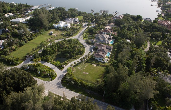 Sarasota’s Spice Bay Neighborhood on Siesta Key Nears Sell-Out